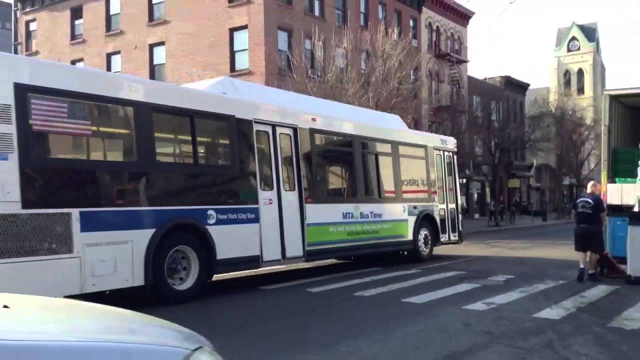 MTA New York City Bus 2003 DaimlerChrysler Orion 07.501 Gen-I CNG #7576 ...