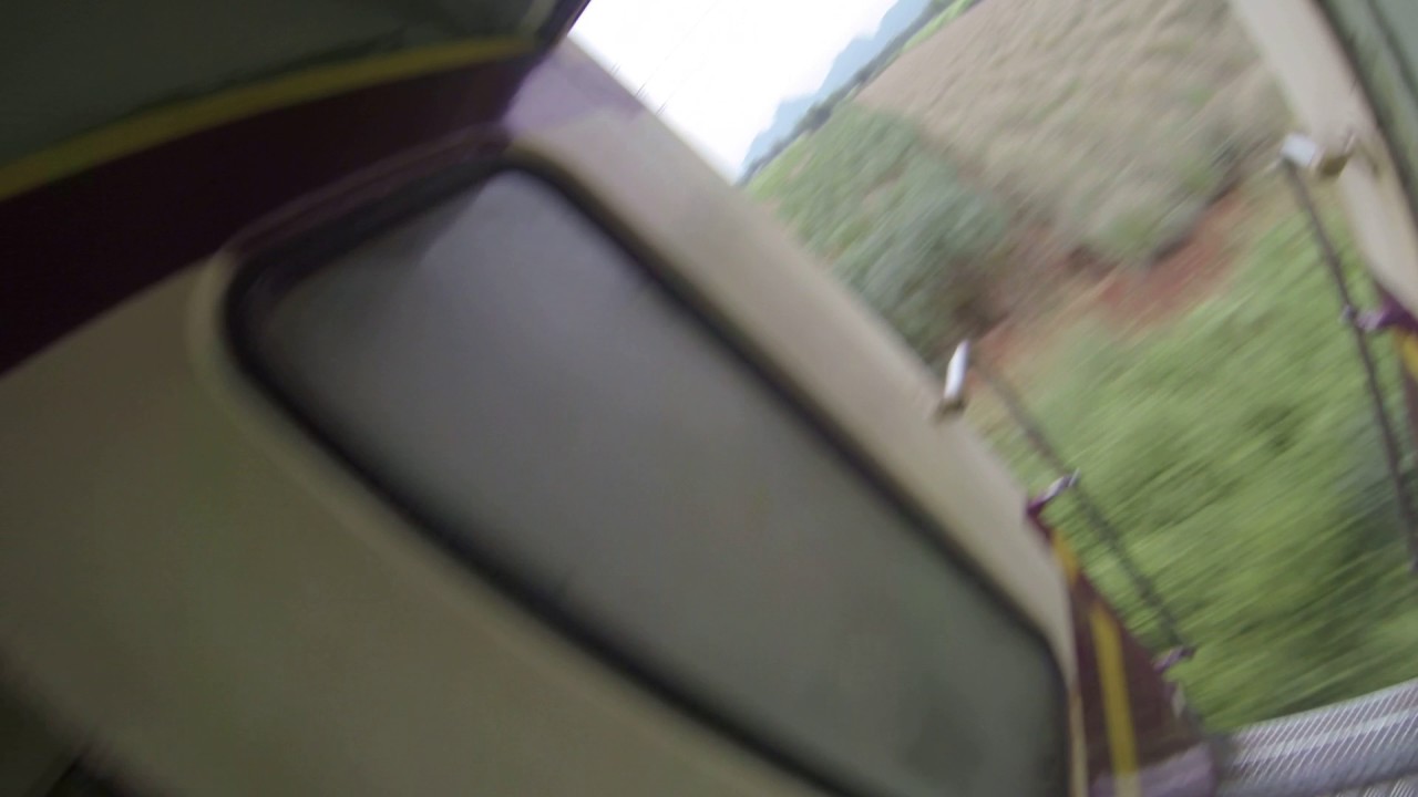 Bobo portes dans le Bobo train - YouTube
