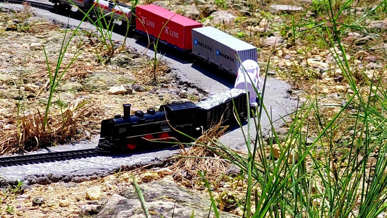 Rail king train sets crash & derailment - YouTube