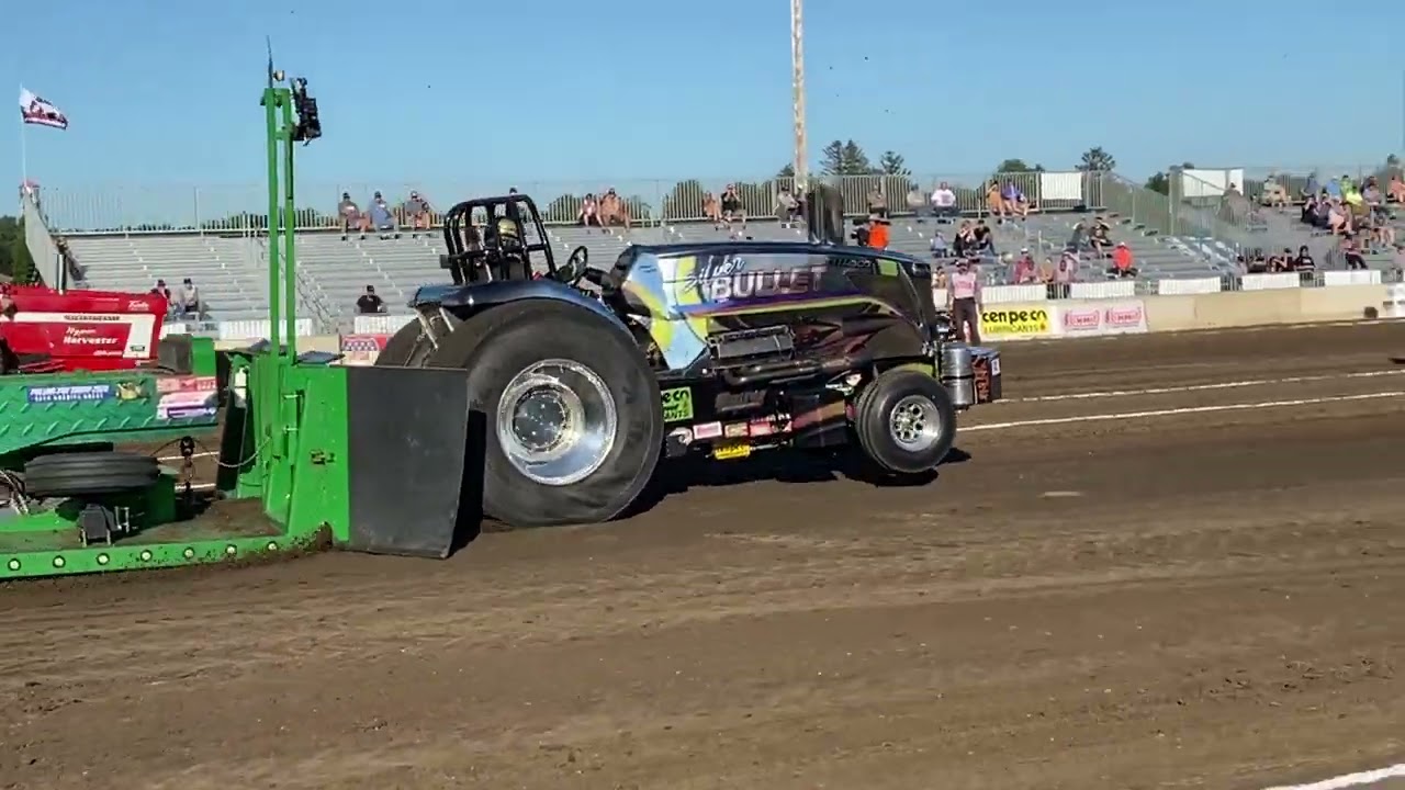 SILVER BULLET V8 Alcohol Tractor!!! - YouTube