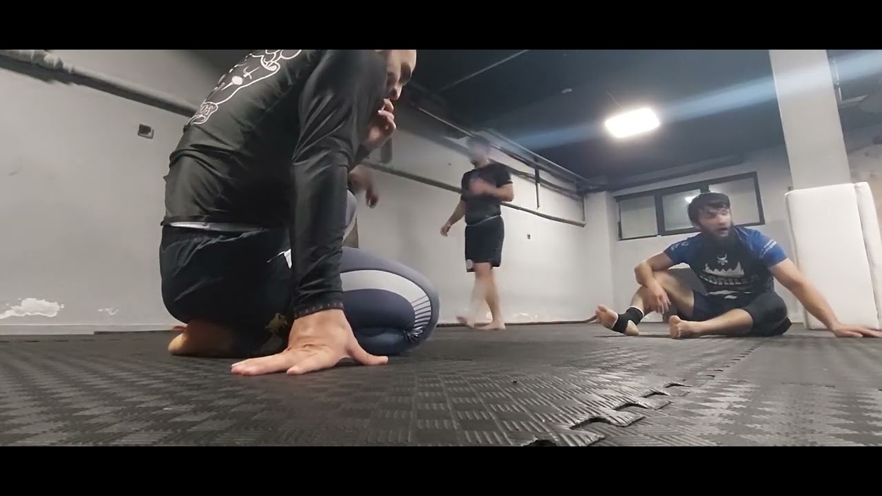 First Time Getting Injured With a Heel Hook + Rolls - 21 November 2023 ...