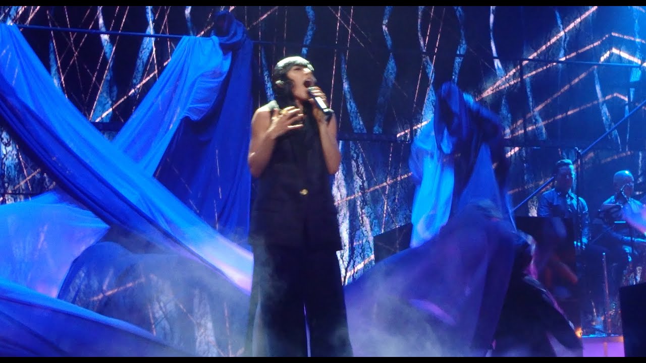 Loreen - Euphoria (Eurovision Greatest Hits 2015) - YouTube