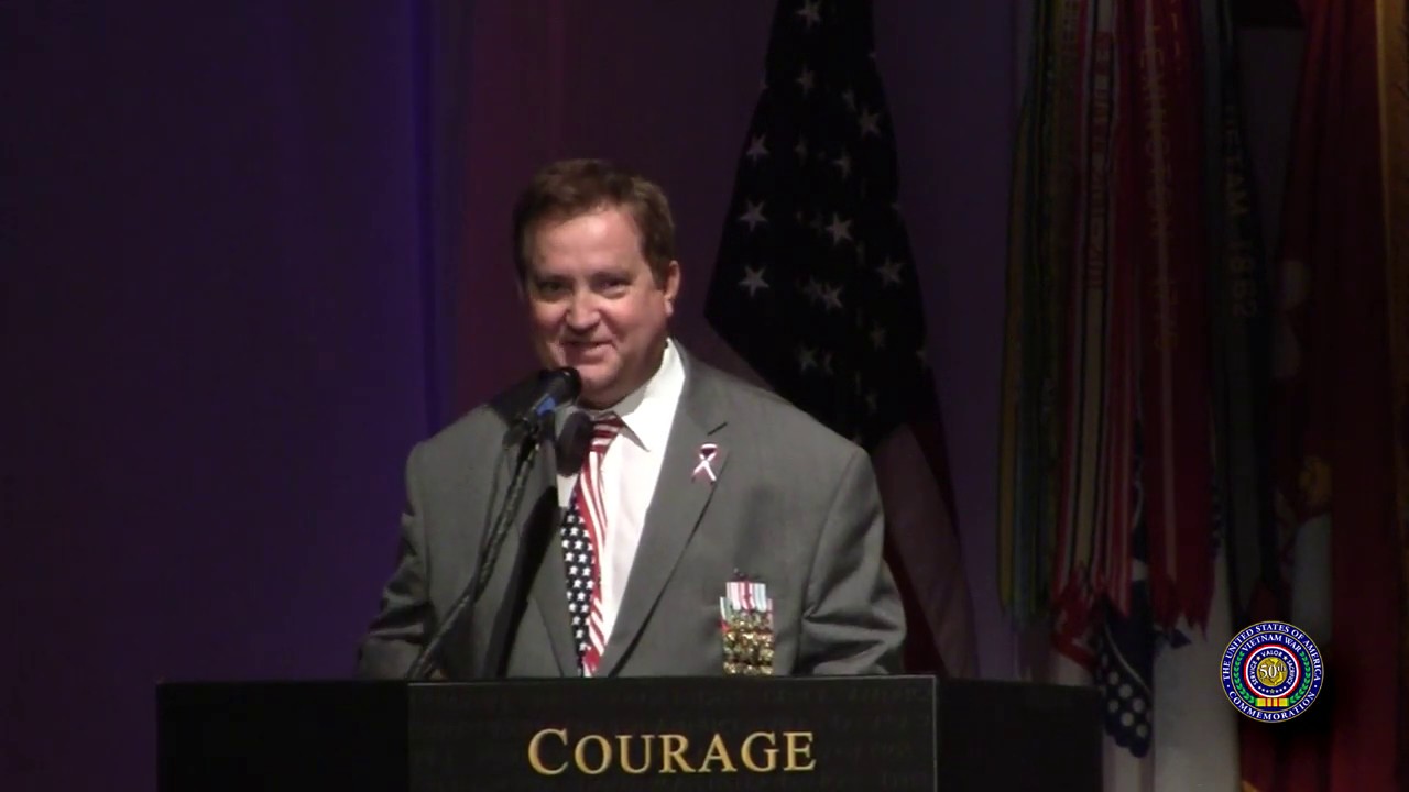 2016 AUSA Veterans Dinner - YouTube