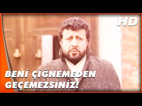 Namus Düşmanı | Veli, Sevgilisini Mafyadan Kurtarıyor | Türk Komedi Filmi