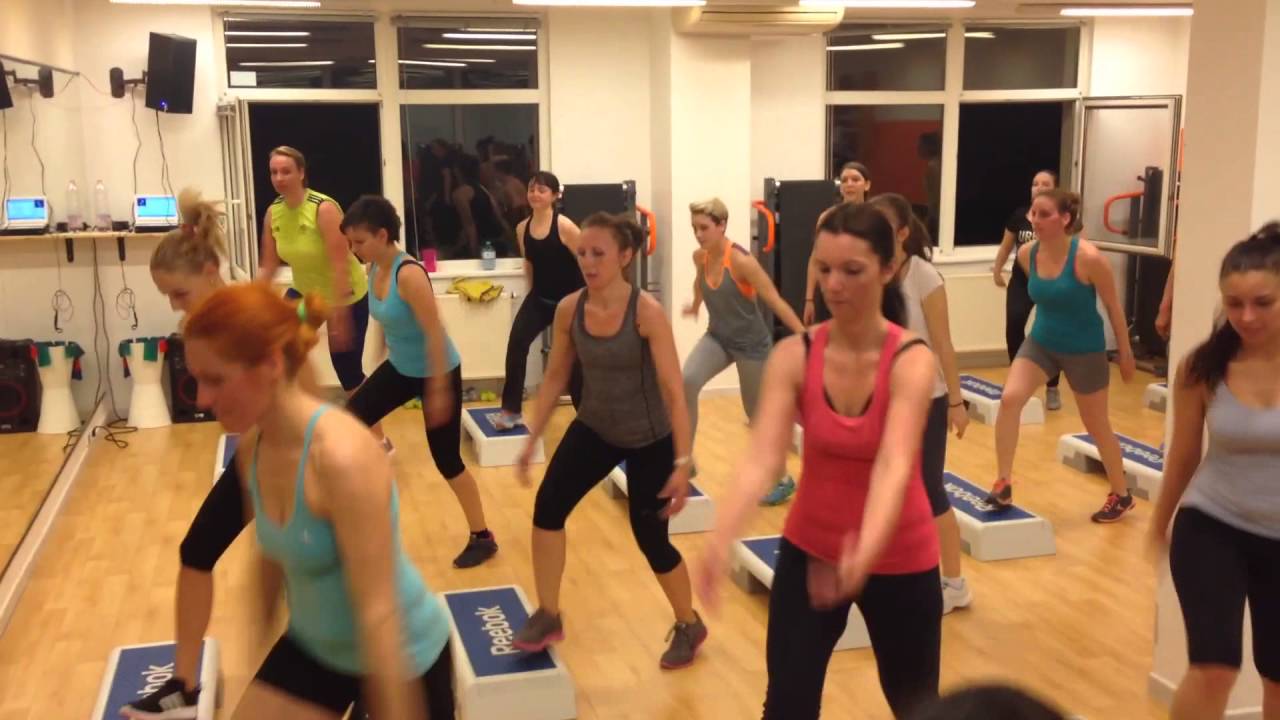 Power Step Vilics Andi ProMax Fitness Studio - YouTube