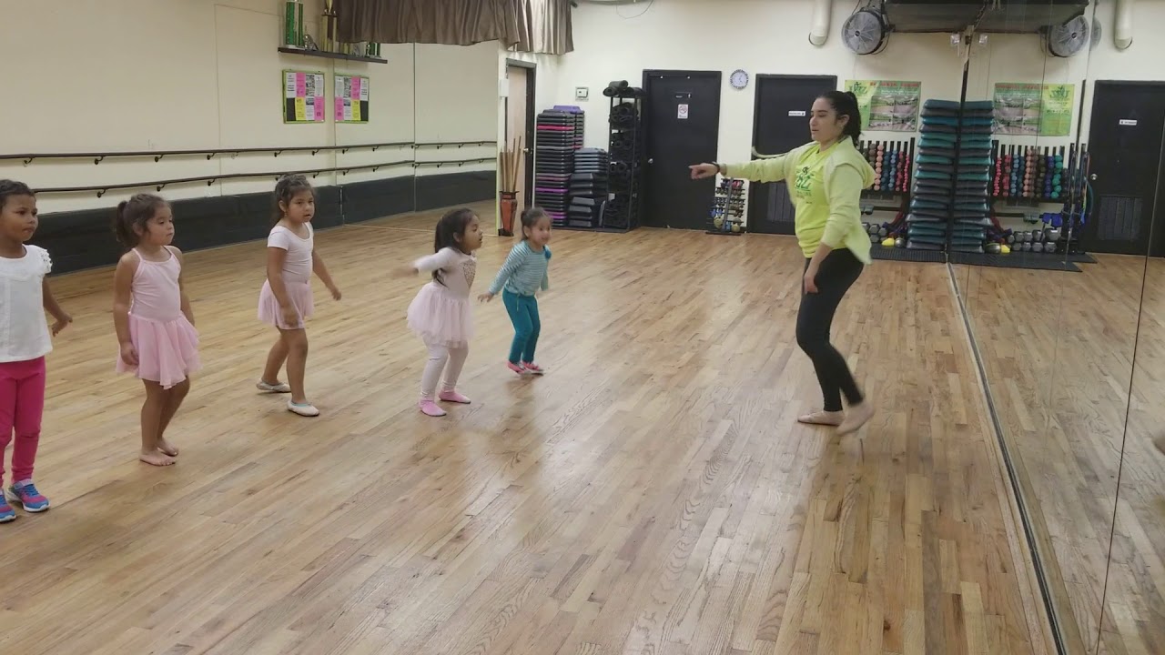 Ballet Miss. Kim 4:30pm class recital 2017 - YouTube
