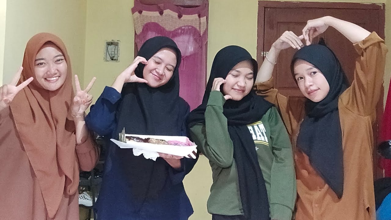 Birthday nya Feffi Dewanti • [ Vlog 06 ] - YouTube