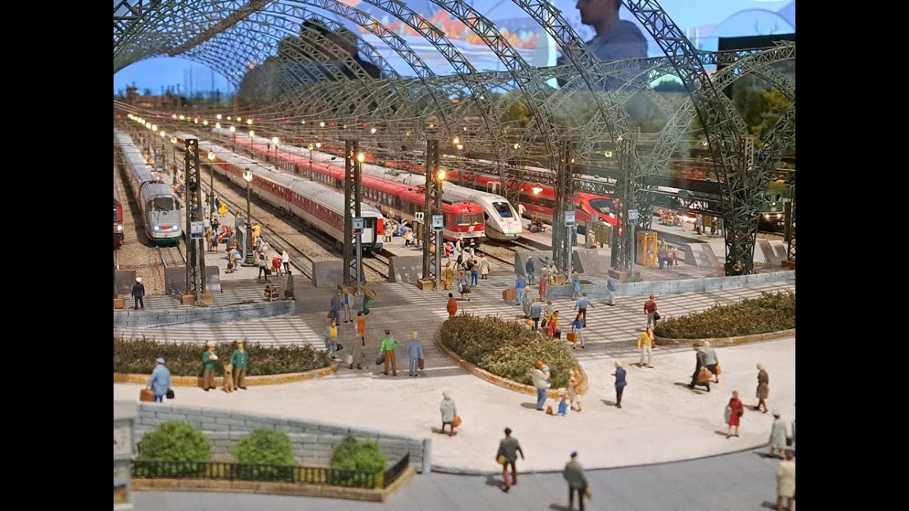 Le meraviglie in scala del Museo Hzero di Firenze - YouTube