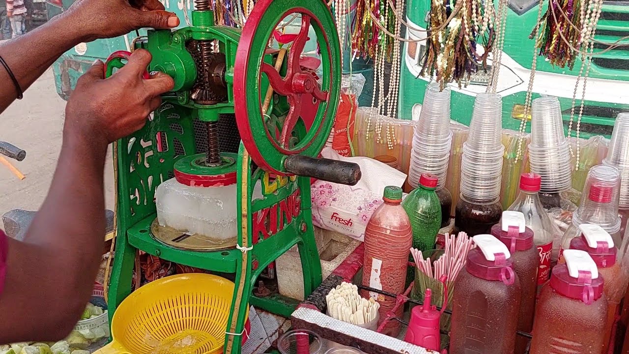 Indian Famous ice Golla😋 কোল্ড বরফি আই গোল্লা😋 Rayhans Food vlog ...