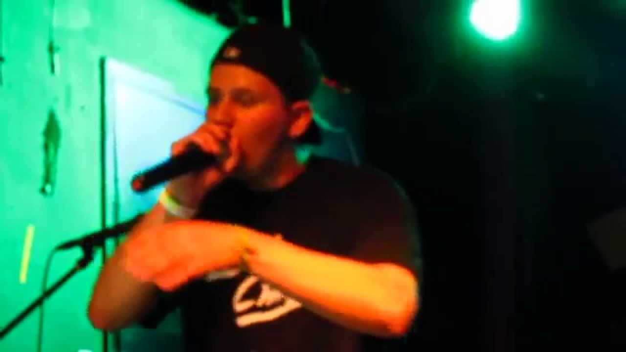 Huey Mack - Favorite Song (Live) - YouTube