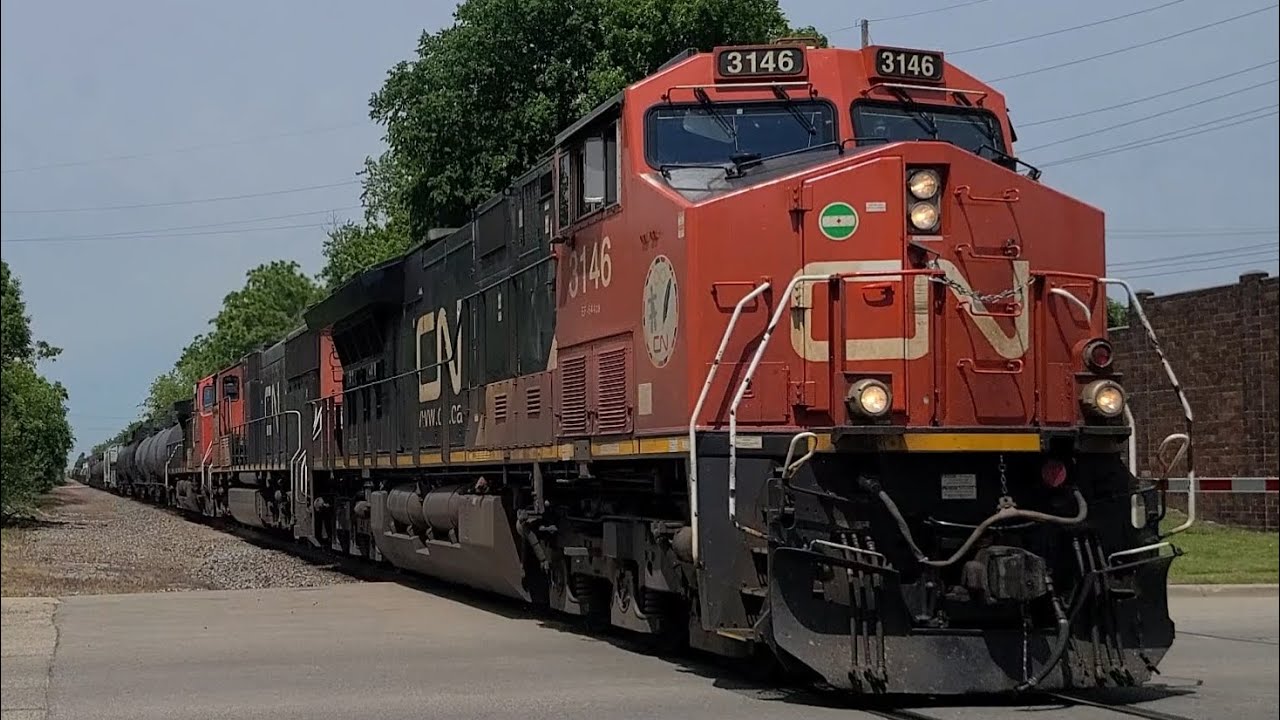 CN 3146 - YouTube