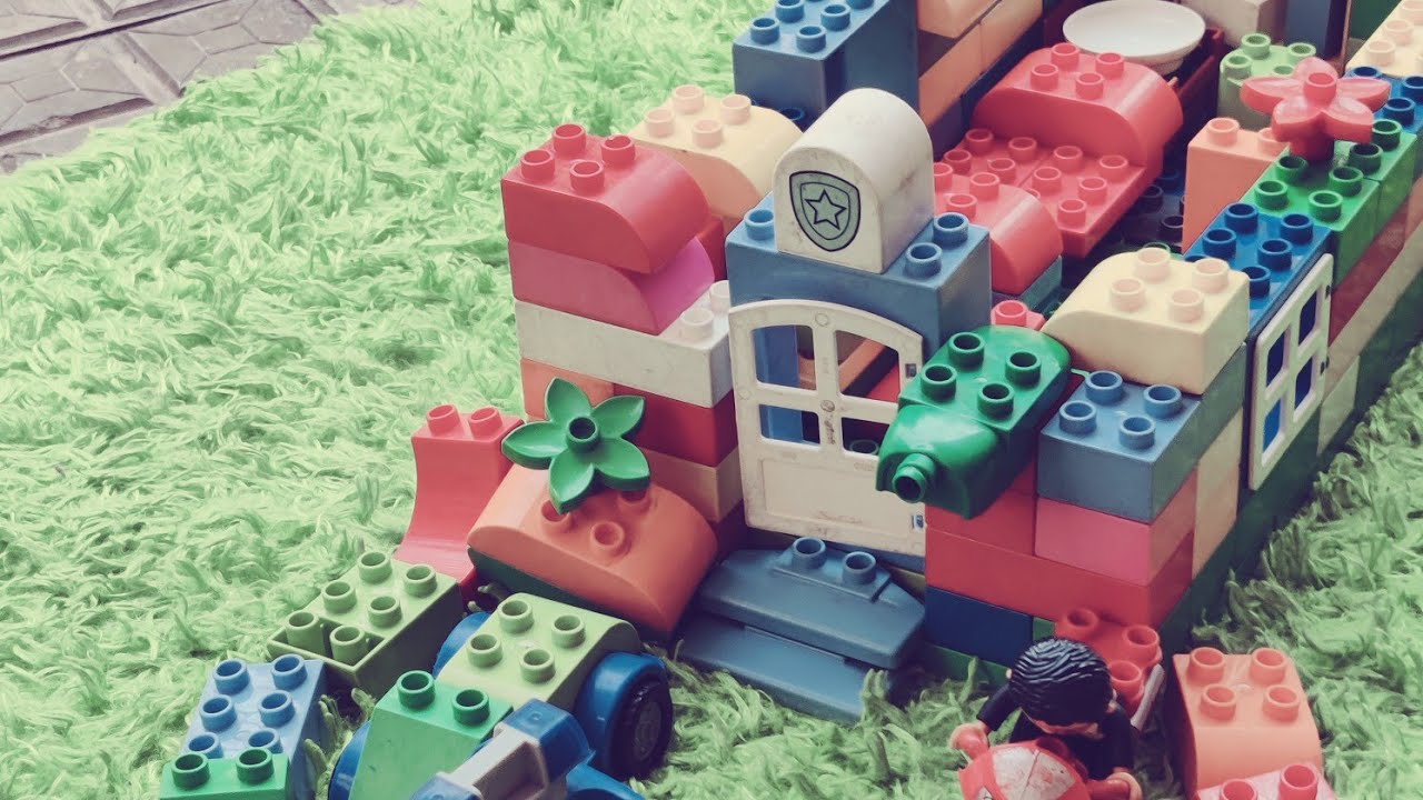 how to make a lego house from duplo legos - YouTube