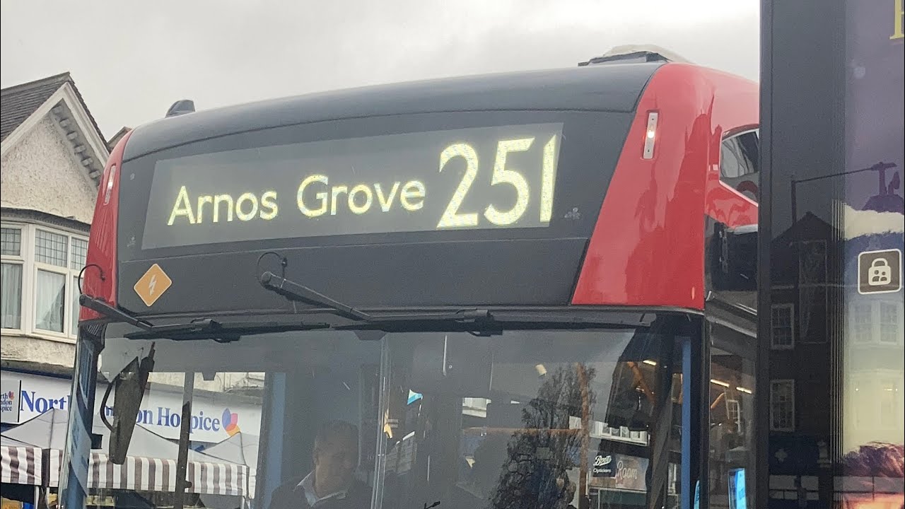 Short Journey in VMSL2846 on the 251 - YouTube