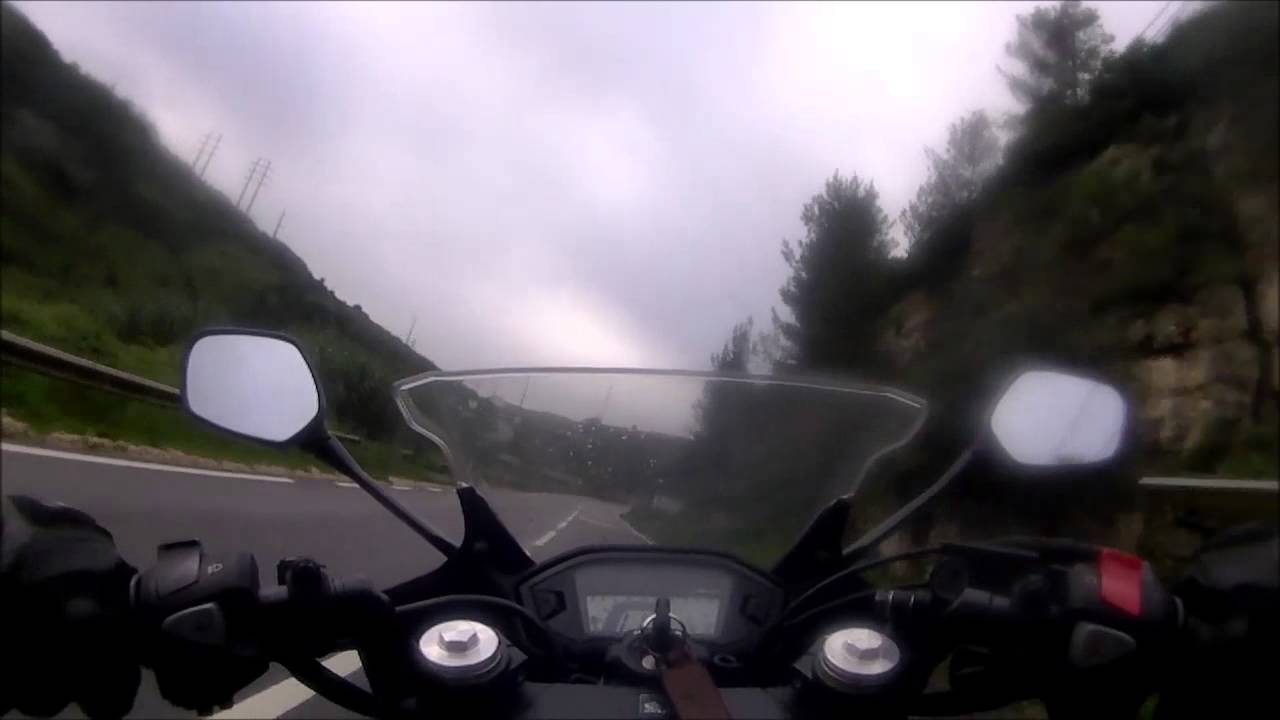 CBR500R - Clutchless Upshifting - Twisties and Highway on Wet Road ...