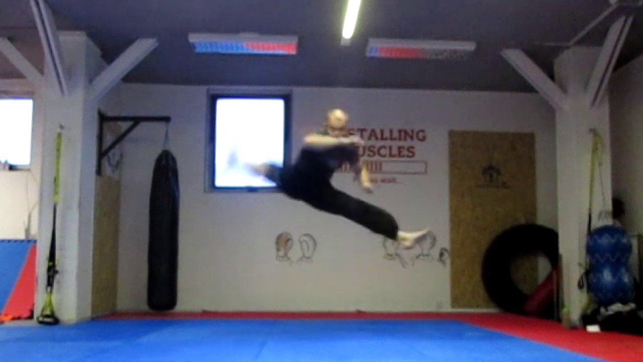 JCVD kick - YouTube