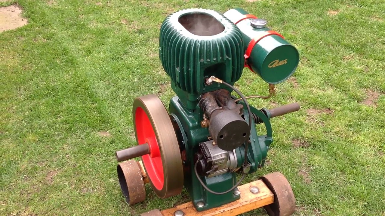 1950 Petter W1H , water cooled petrol engine - YouTube