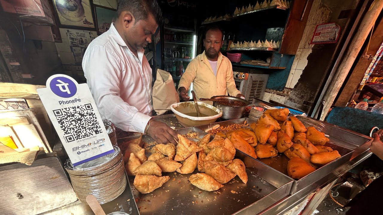 Bulandsahar wale Kalicharan k karare Samose#bulandshahr - YouTube