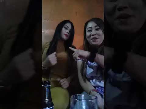 Tante bohay pemandu karaoke assoy......