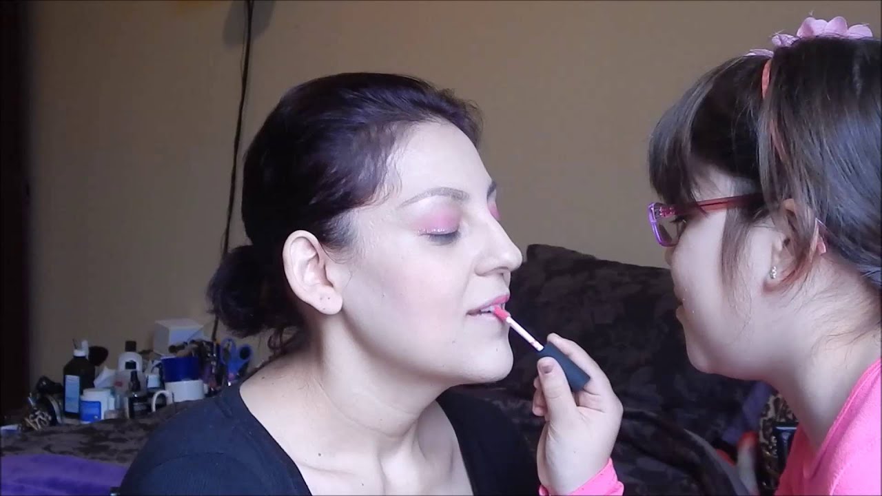 My Daughter does my Makeup - YouTube