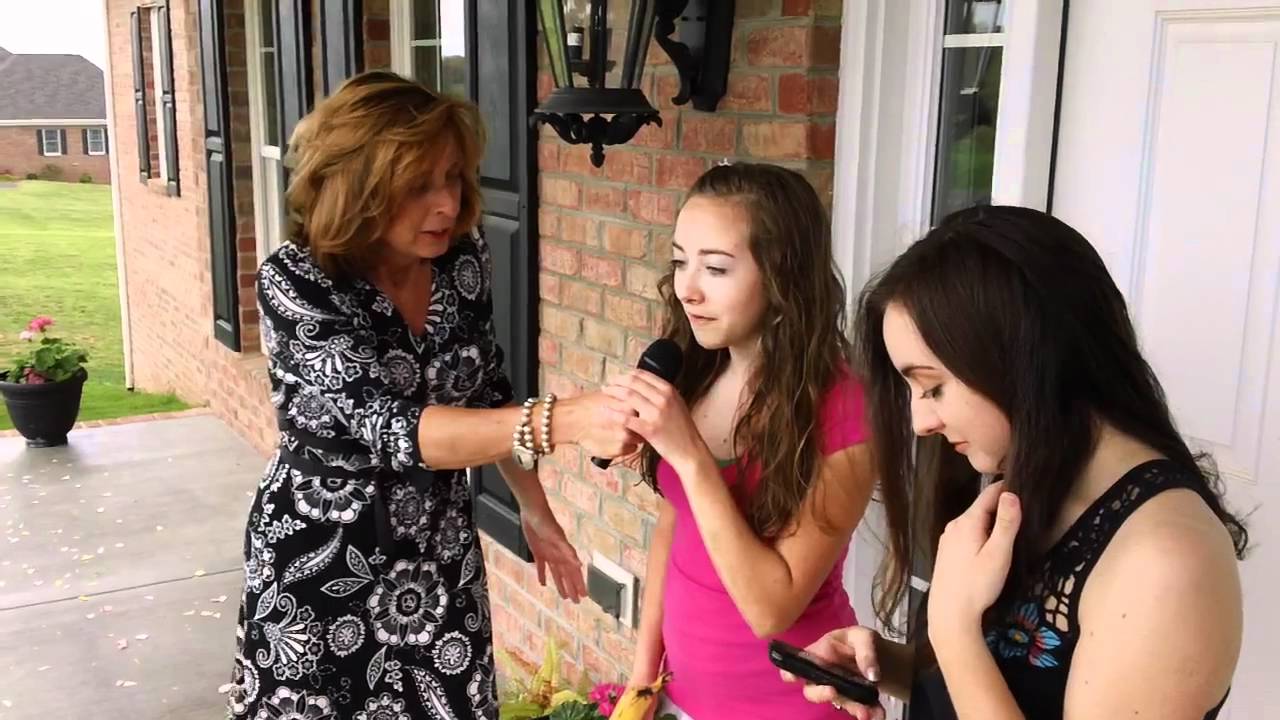 Anne Rasheed Sweepstakes Lady - YouTube