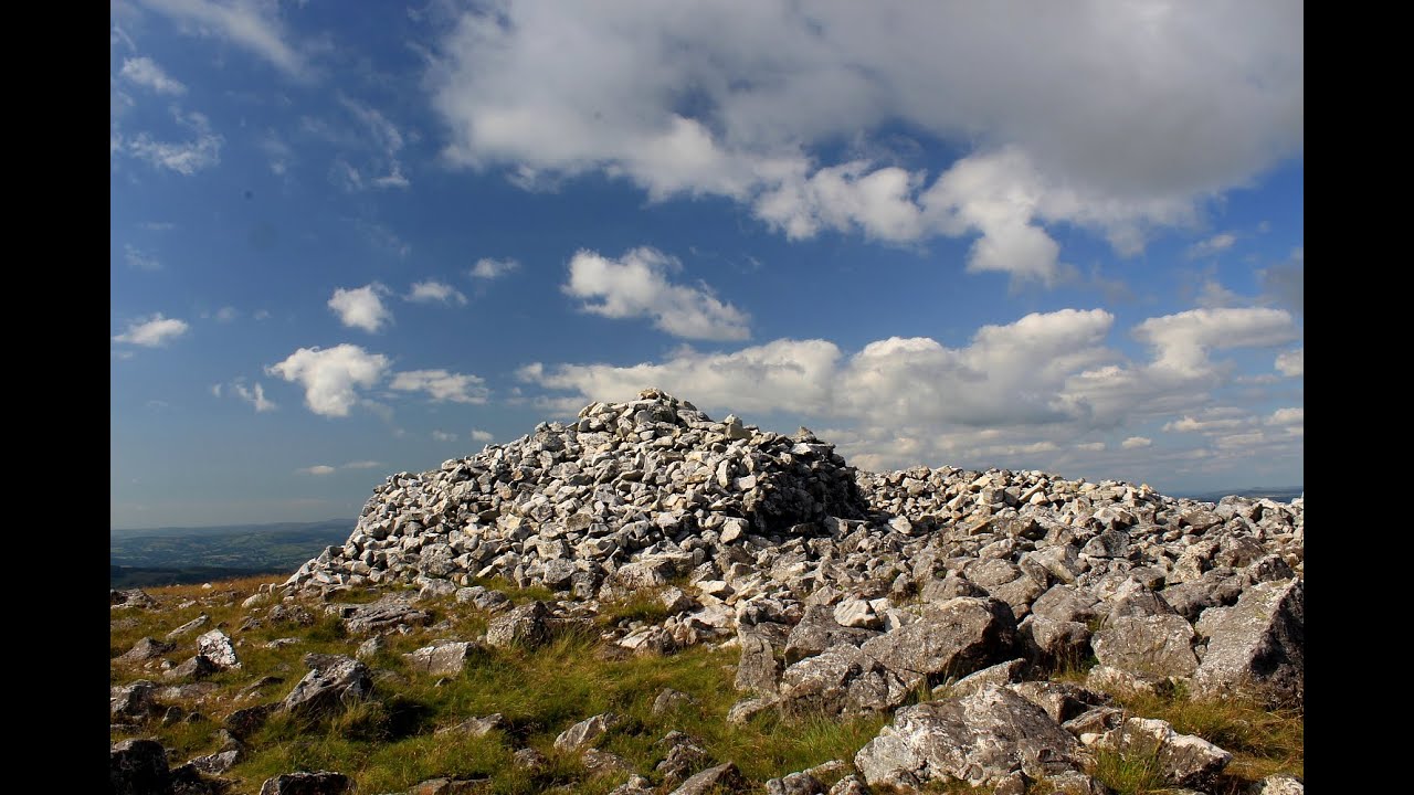Garreg Lwyd, Y Mynydd Du, Carmarthenshire. - YouTube