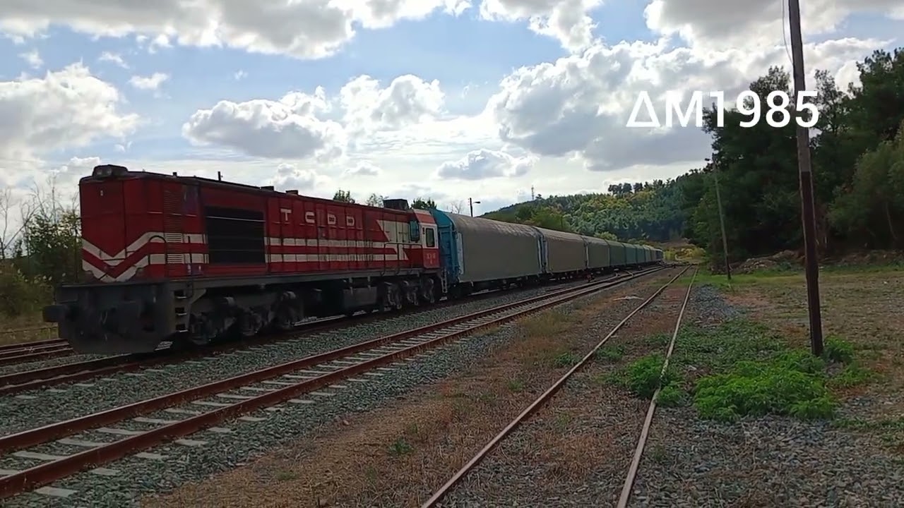 Tcdd DE 24144 άφιξη εμπορικής αμαξοστοιχίας από Κωνσταντινούπολη ουζουν ...