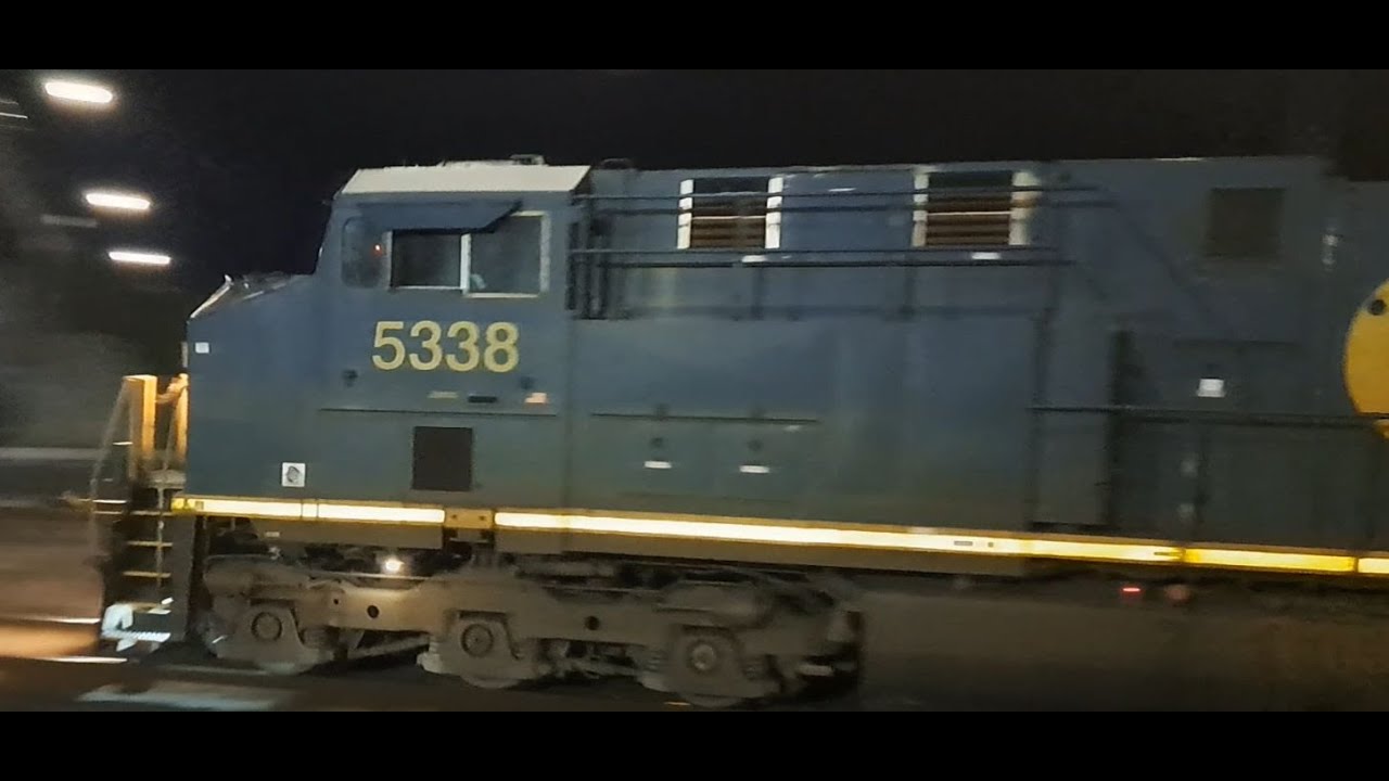WATERTOWN NY CSX M 621 27 - YouTube