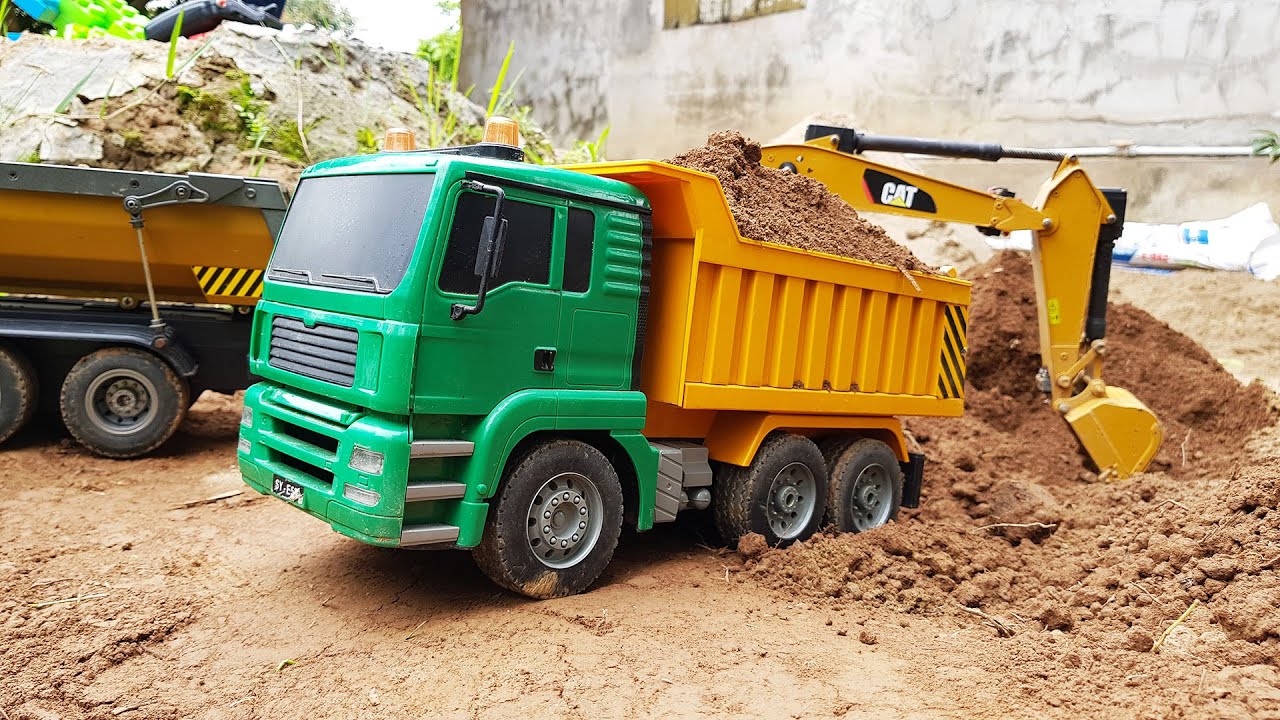 SIMULASI MOBIL TRUK TRONTON MUAT PASIR BATU - BEKO KERUK EXCAVATOR ...