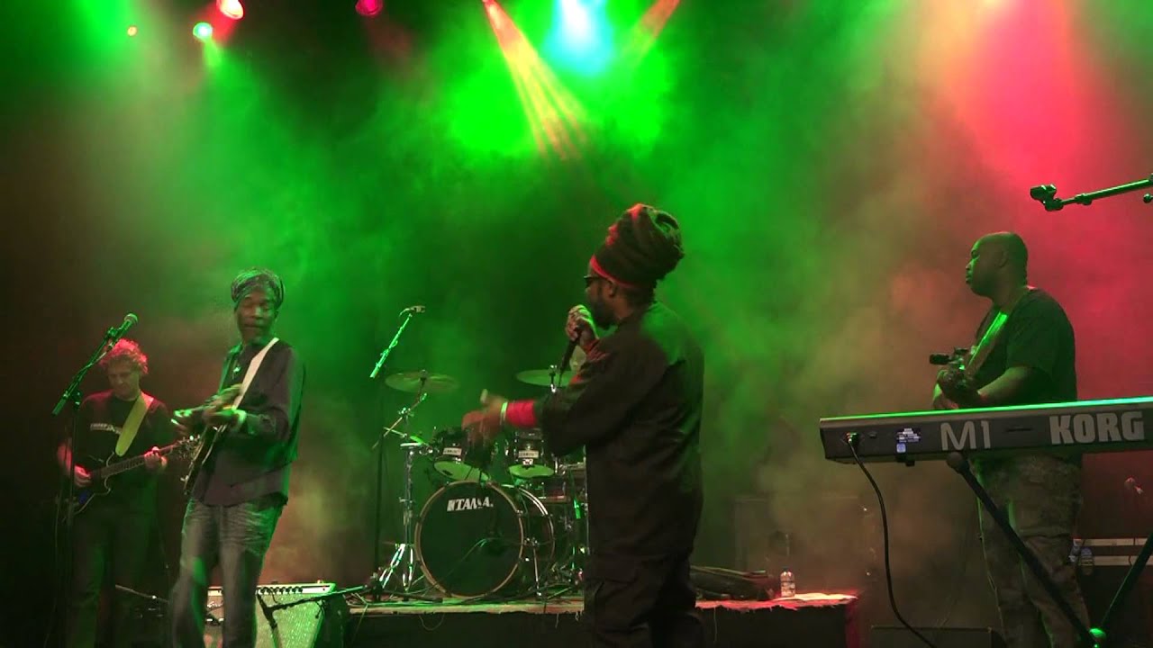 Ras Iba ft Tuff Lion and the Two Roots Band 27 08 2015 GebouwT Bergen ...