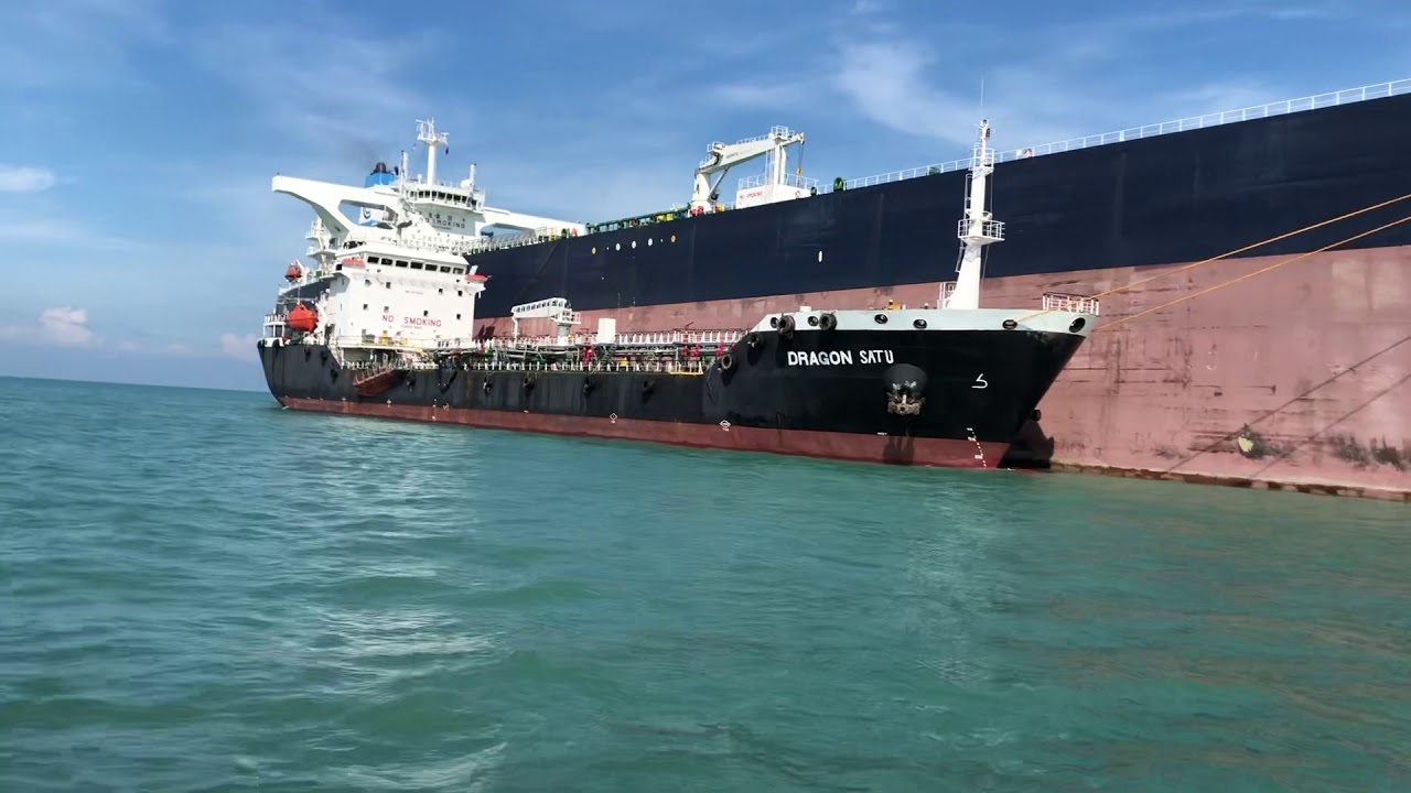 BUNKERING AT LINGGI PORT - YouTube
