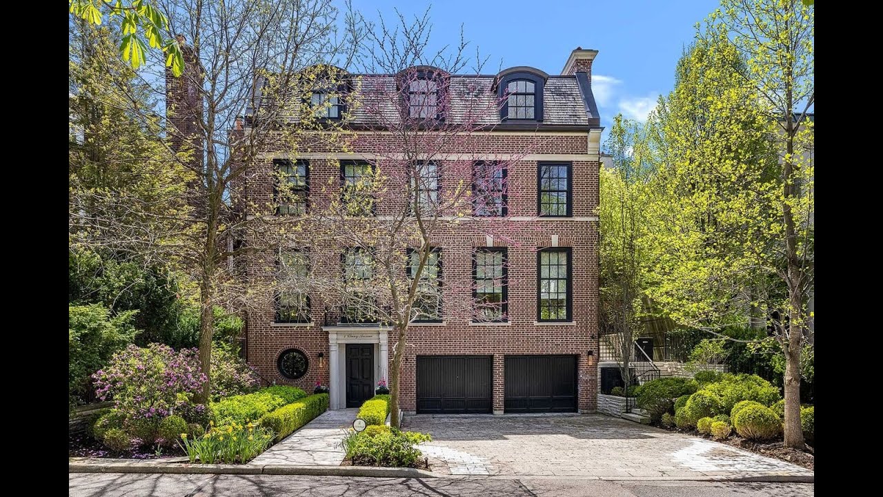4 Cluny Avenue, Toronto, ON - Sotheby's International Realty Canada ...
