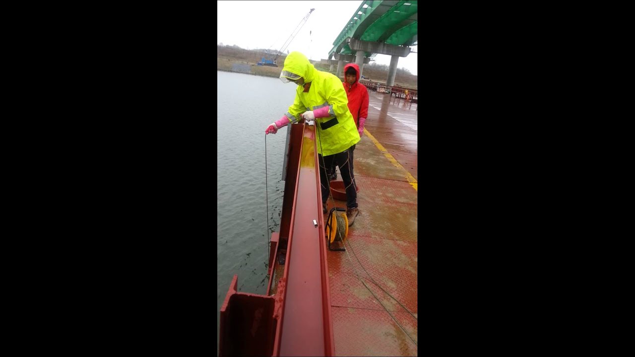 Sediment Grab Sampler - YouTube