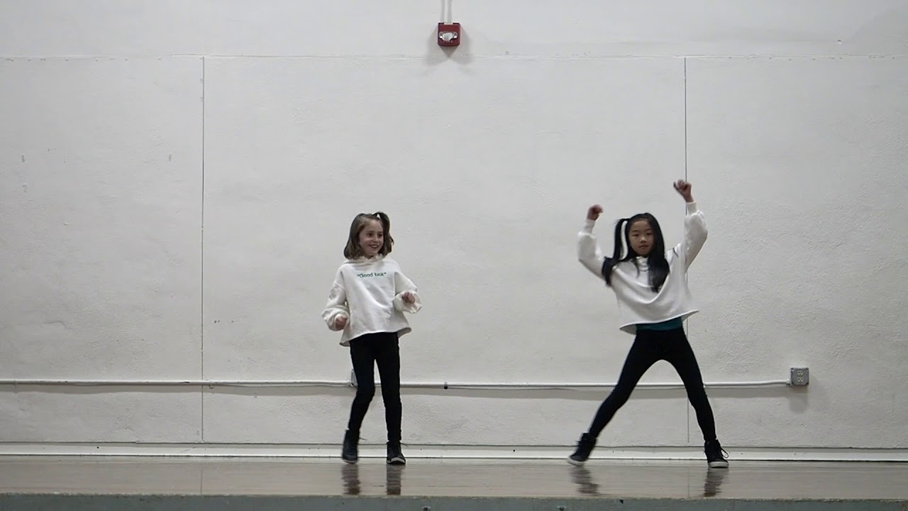 2018-02-23 Abby and Vivian Dancing to "Hula Hoop" - YouTube