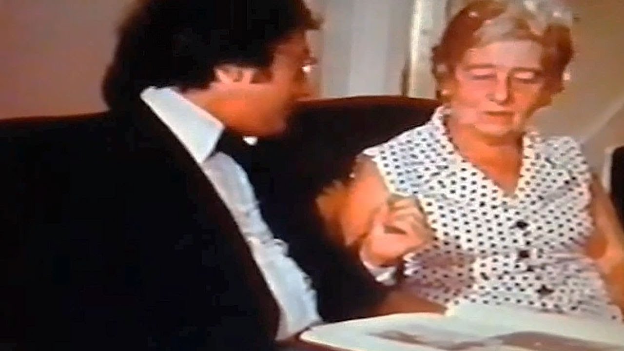 Violet Kray TV Interview. - YouTube