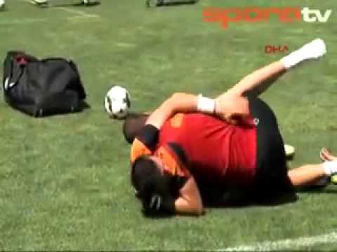 Muslera İle Ufuk Güreşiyor
