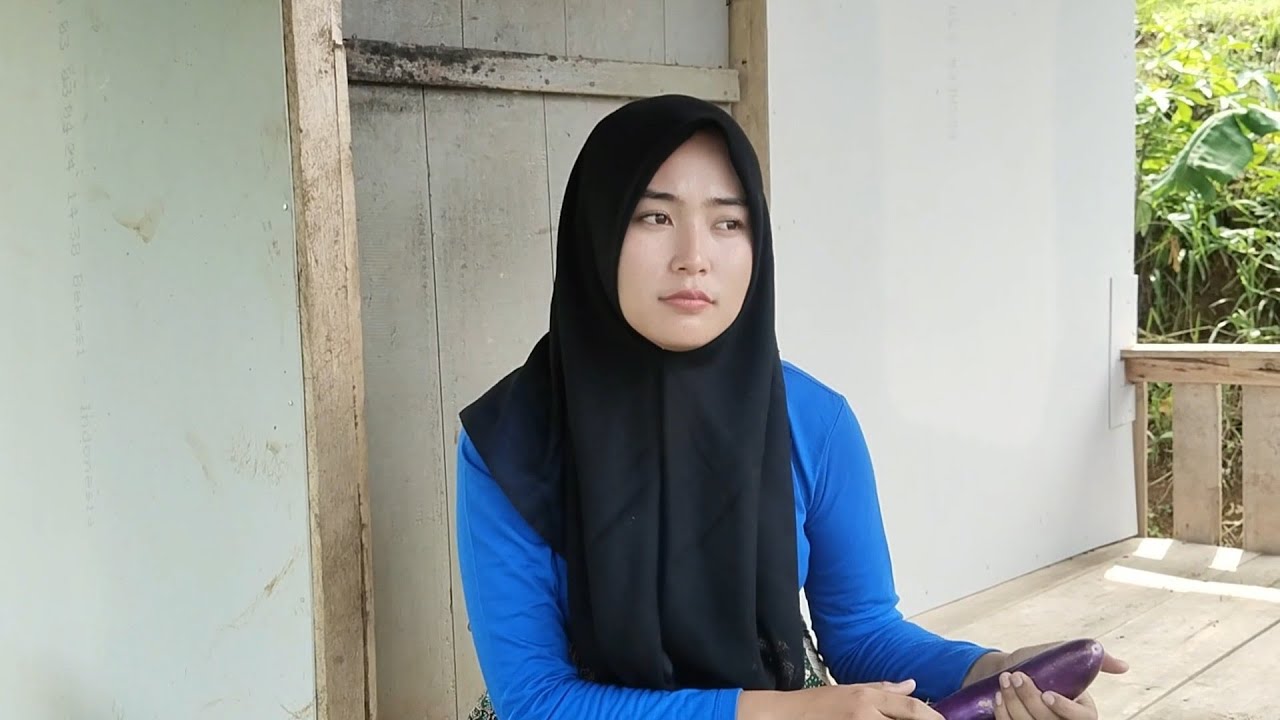 Sedih,,! Denger Kisah Cerita Gadis Desa Yatim Neng Amel Yang Menjadi Tulang Punggung Keluarga ...