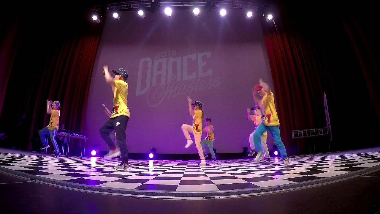 Fast Dancers (Street dance show) DANCE MASTERS 2018 - YouTube