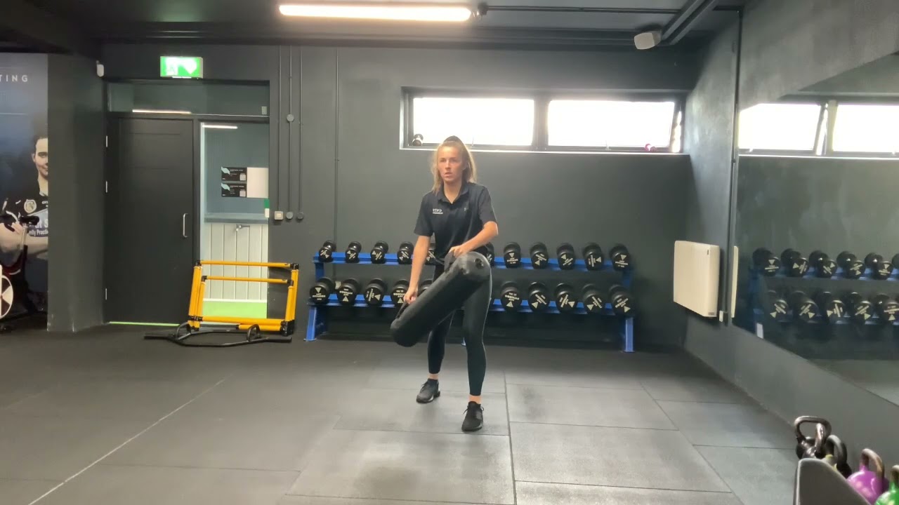 Aquabag Diagonal Chops - Split Stance - YouTube