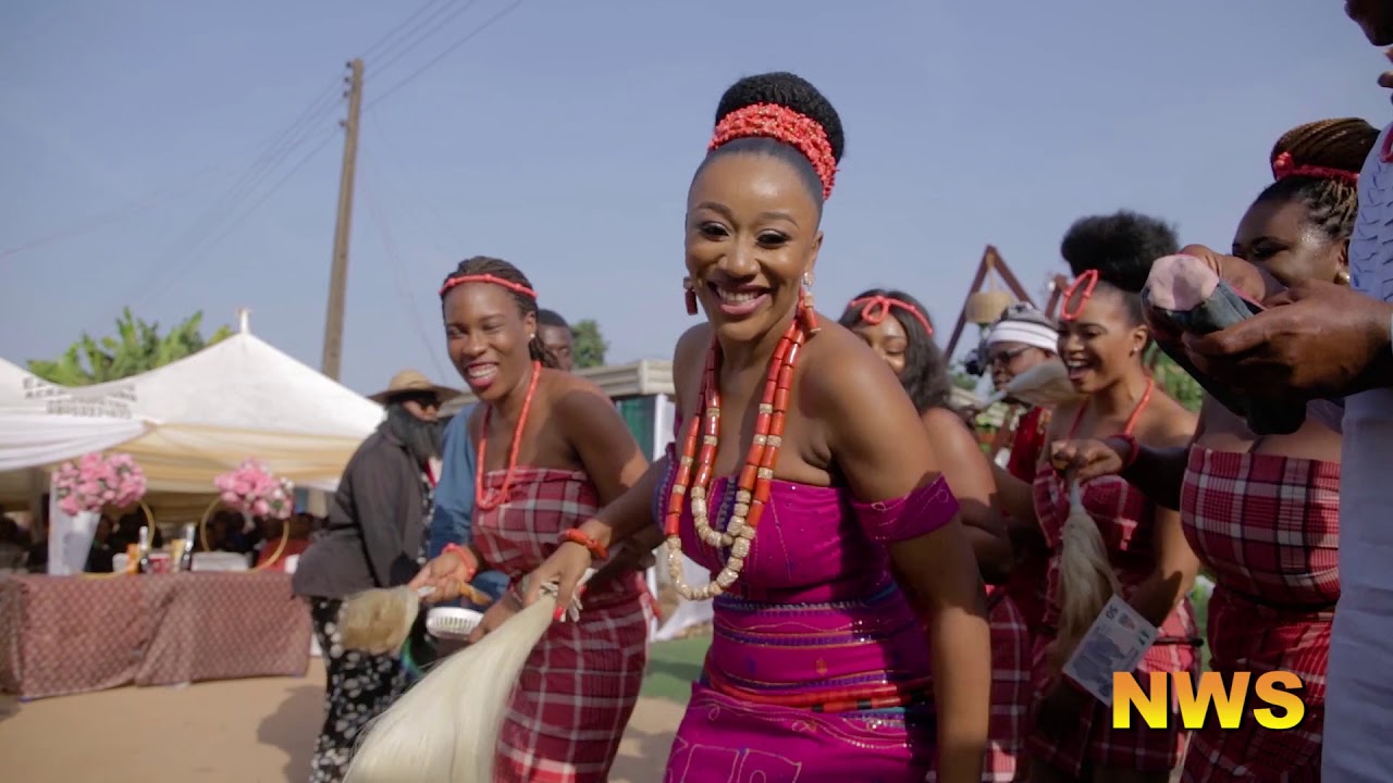 Beautiful Traditional Marriage Entrance in Abia State - YouTube