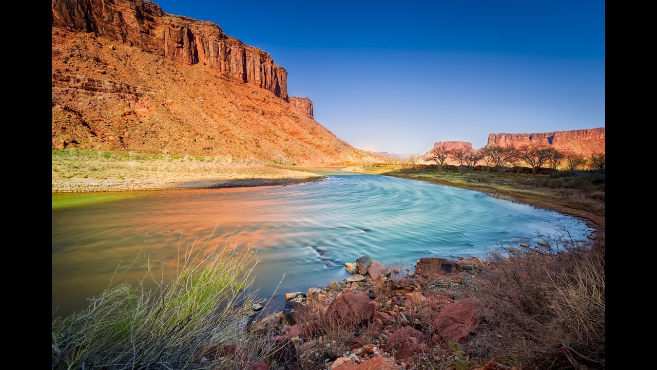 Red Canyonlands - YouTube