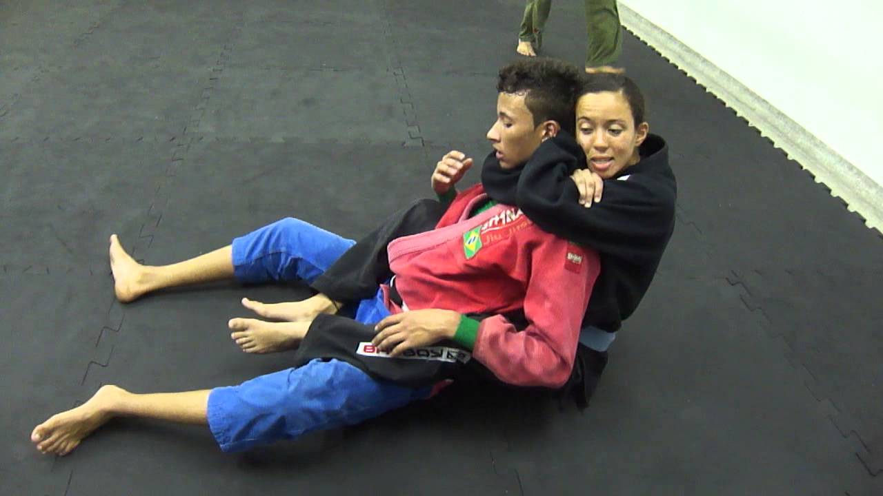 Mata leão + Mata leão pegando na propria lapela - YouTube