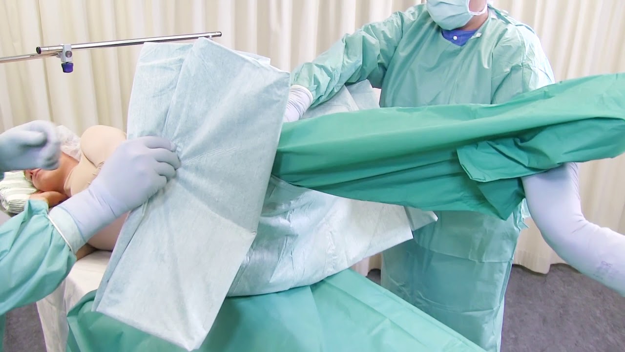 How to drape a hip using the Mölnlycke BARRIER Hip Set with dislocation ...
