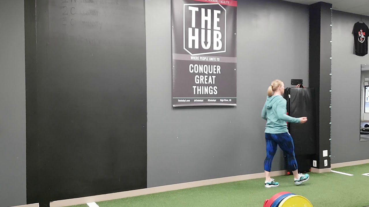 The Hub PT : Walking Knee Hugs and Quad Stretch - YouTube