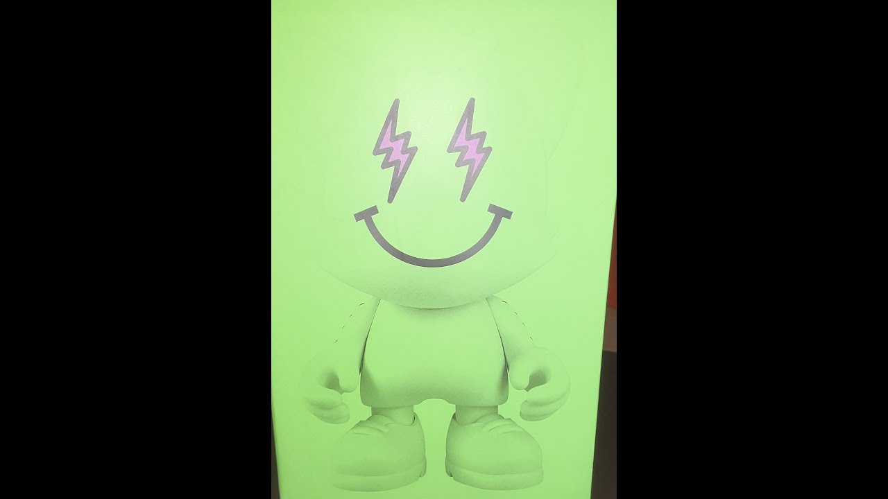 J BALVIN X SUPERPLASTIC JANKY VINYL 8INCH FIGURE, UNBOXING, SOLD OUT ...