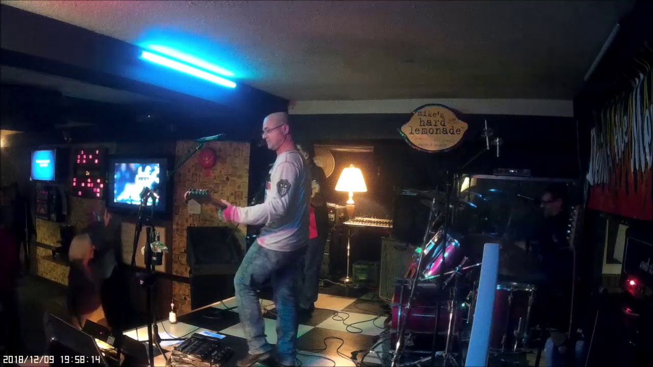 Rockfish plays Theme for a big green van (Yesca) - YouTube