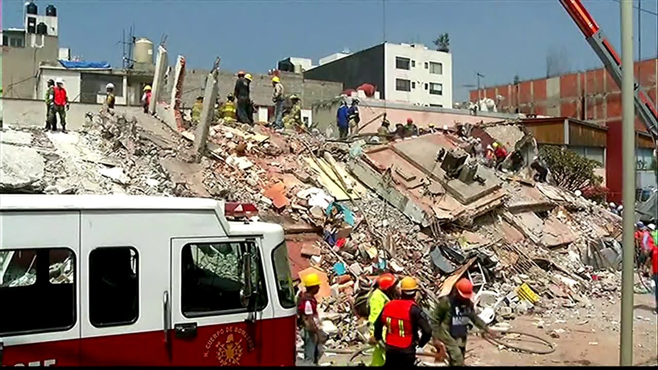 Crews race to rescue students under rubble in Mexico City - YouTube