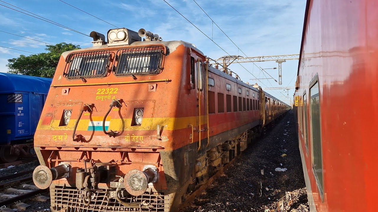 Ratnachal Express Overtaking Tirumala Express | BZA palindrome WAP-4 ...