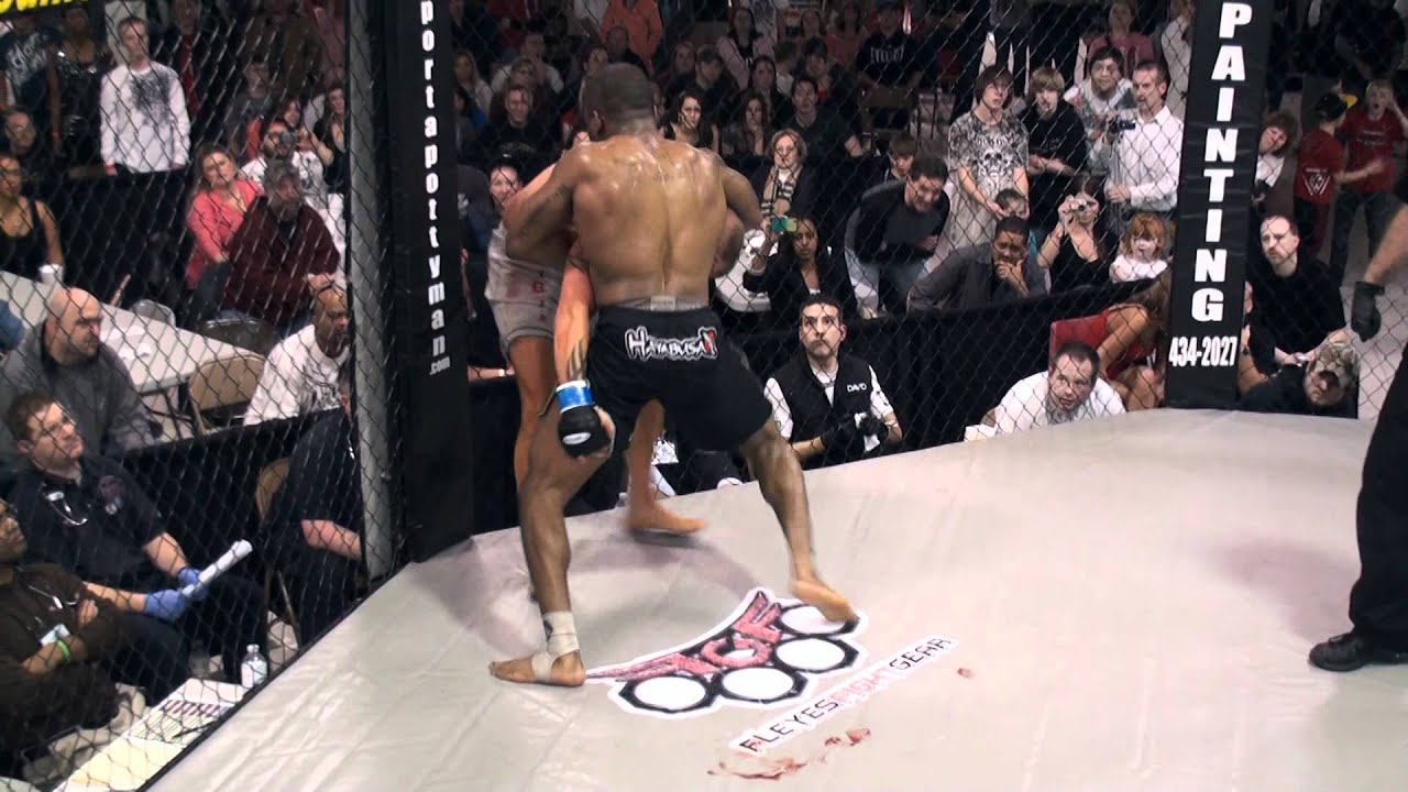 Shamar Bailey vs. Darrell Smith -=- Colosseum Combat XIX - 01/07/2012 ...