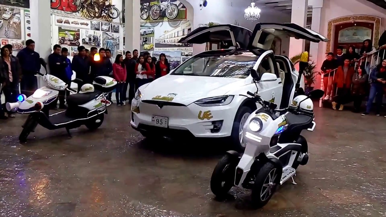 TESLA MODEL X DANCE UAE Universidad Alva Edison - YouTube