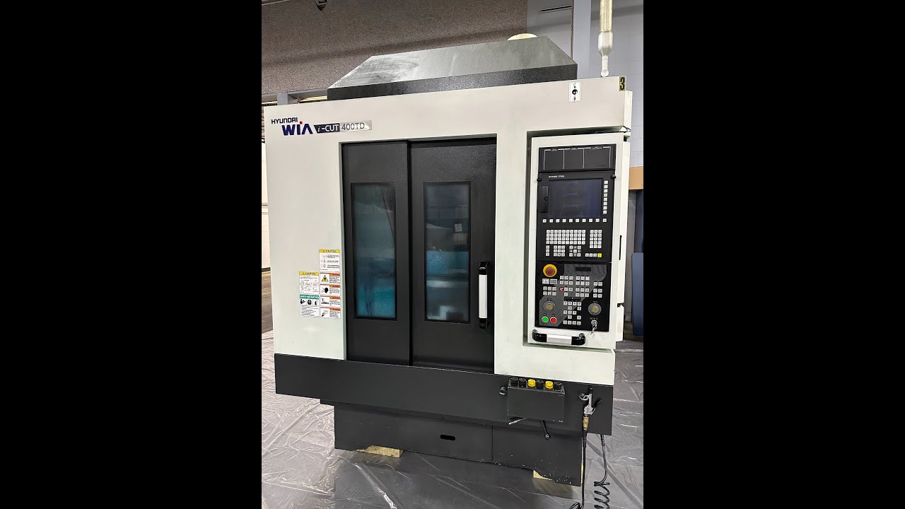 Hyundai Wia iCut 400TD Vertical Machining Center - YouTube